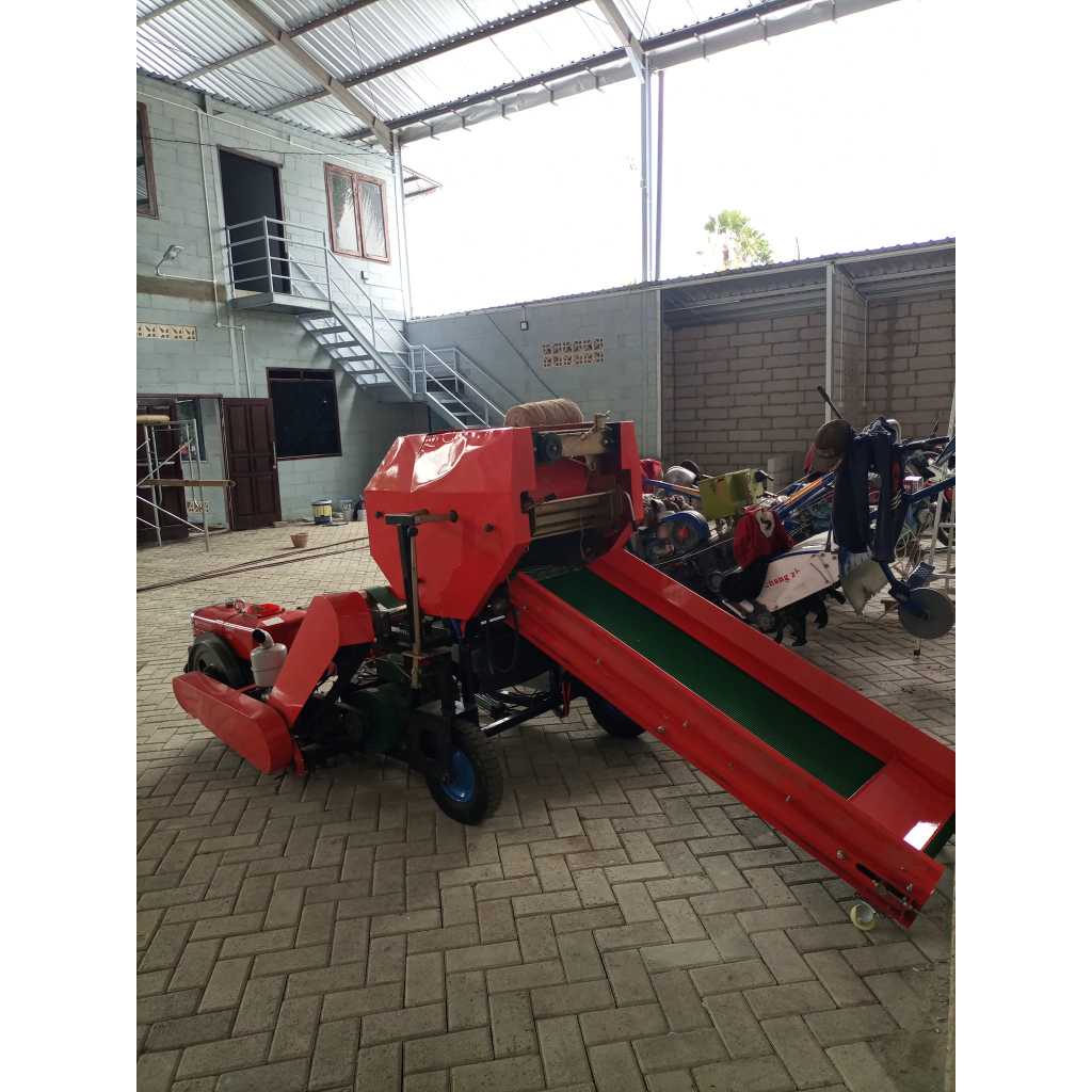 Jual Mesin Pembungkus Silase Otomatis Tenaga Mesin Diesel 15 HP - Fully ...