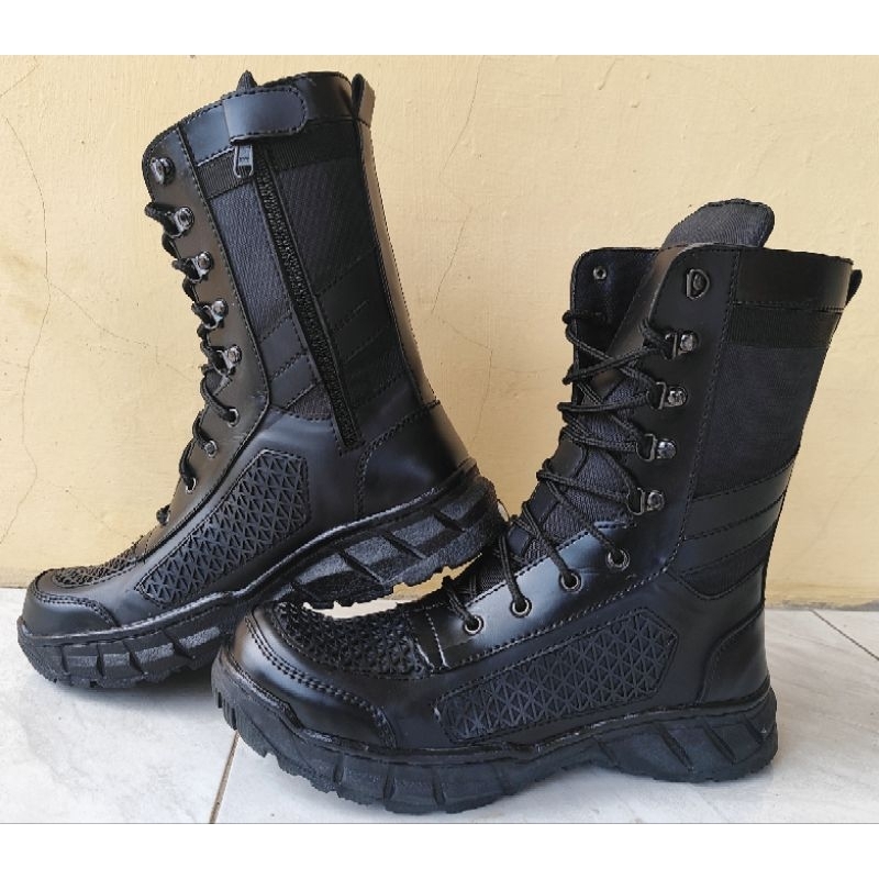 Jual SEPATU PDL KARET PRIA SAFETY UJUNG BESI HITAM | Shopee Indonesia