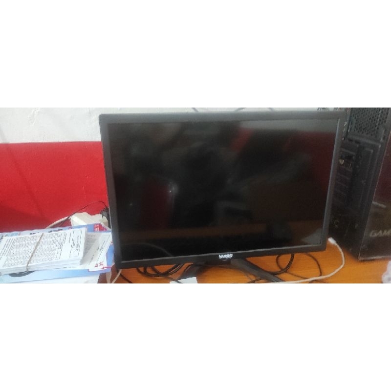 Jual Monitor Varro Predator 19 inch | Shopee Indonesia