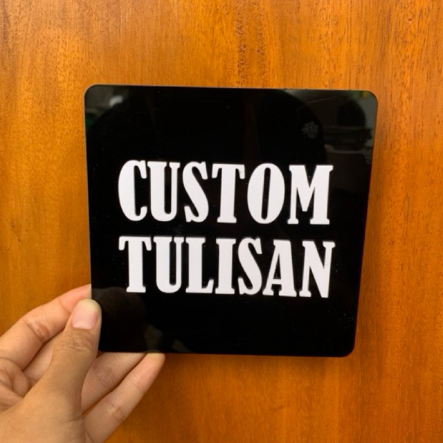 Jual Custom Tulisan Sign Board Akrilik Warna Hitam Putih Kustom Print ...