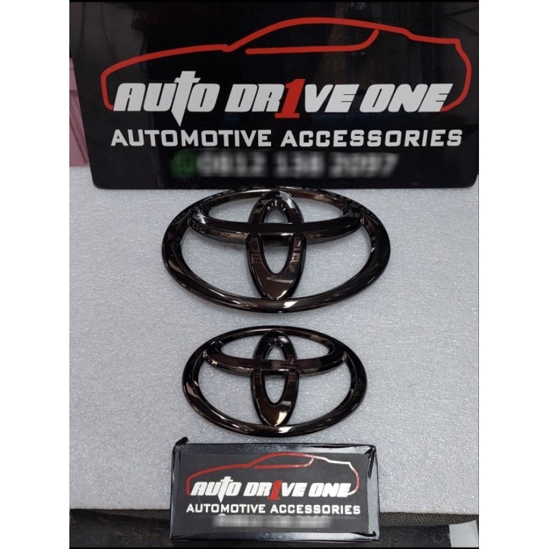 Jual Emblem Logo Toyota Innova Reborn Fortuner GR Vrz Black Crome ...