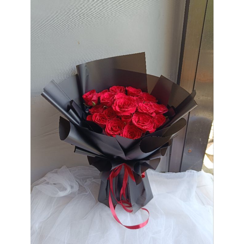Jual 20 roses fresh flower bouquet bunga mawar asli segar Surabaya ...