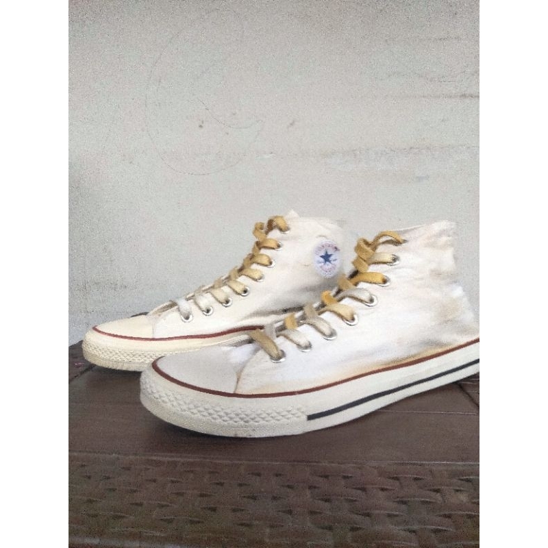 Jual Converse All Stars Cream White (Pernah Pakai) | Shopee Indonesia