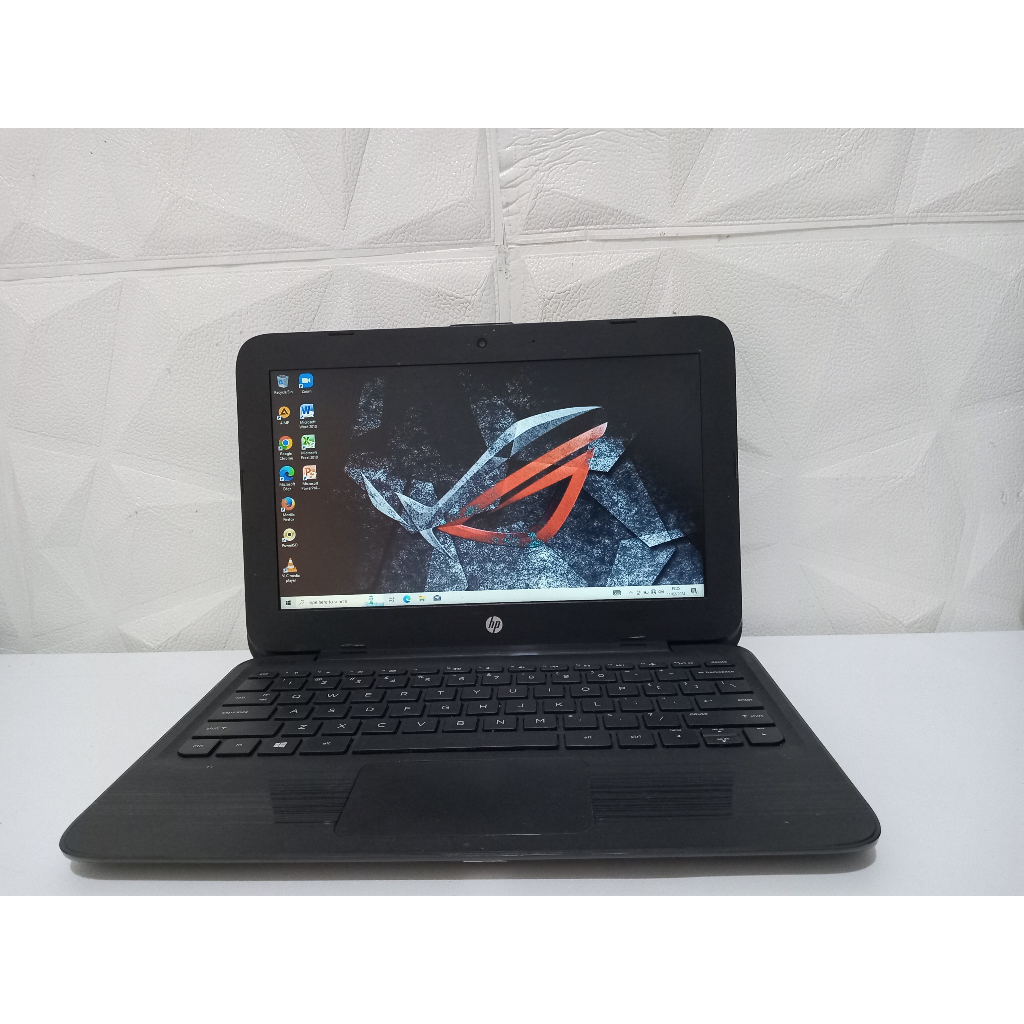 Jual HP stream 11 pro G3 notebook PC 60gb eMMC 4GB RAM NORMAL cocok ...