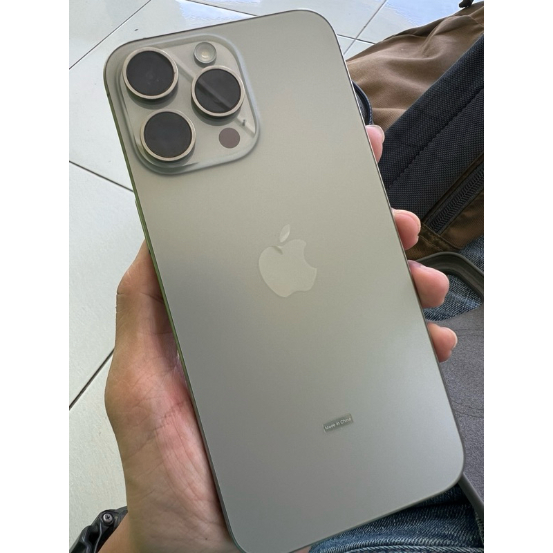 Jual iPhone 15 ProMax 256GB natural titanium | Shopee Indonesia