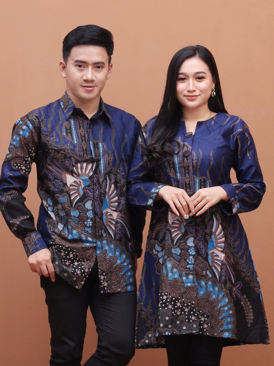 Jual Batik Tunik Couple Modern Set Pakaian Couple Kemeja Batik Pria Panjang Atasan Batik Couple ...