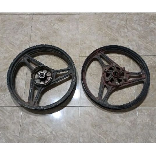 Jual Velg Jieli not Cefiro Original R18 Palang 3 ring 18 PNP RX KING ...