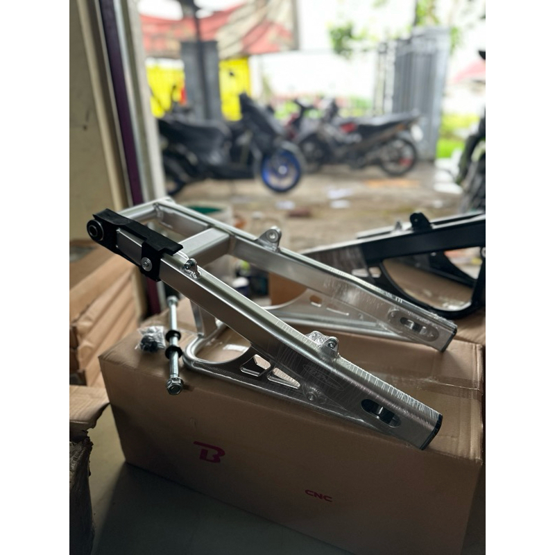 Jual swing arm bpro spc ninja r ss hitam dan silver | Shopee Indonesia