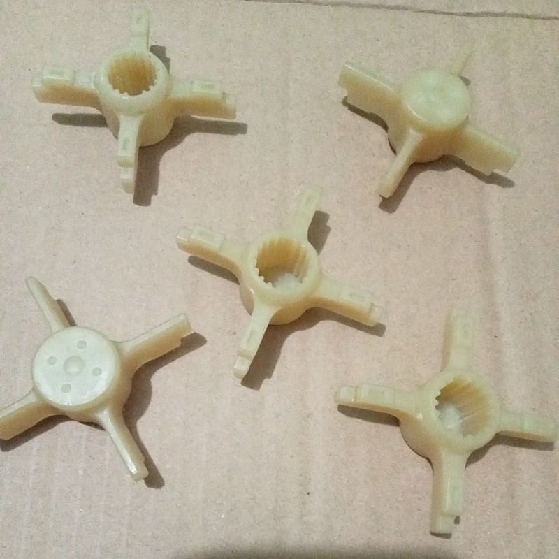 Jual Slinger output Shaft oil atau pompa oli transmisi Toyota Avanza ...