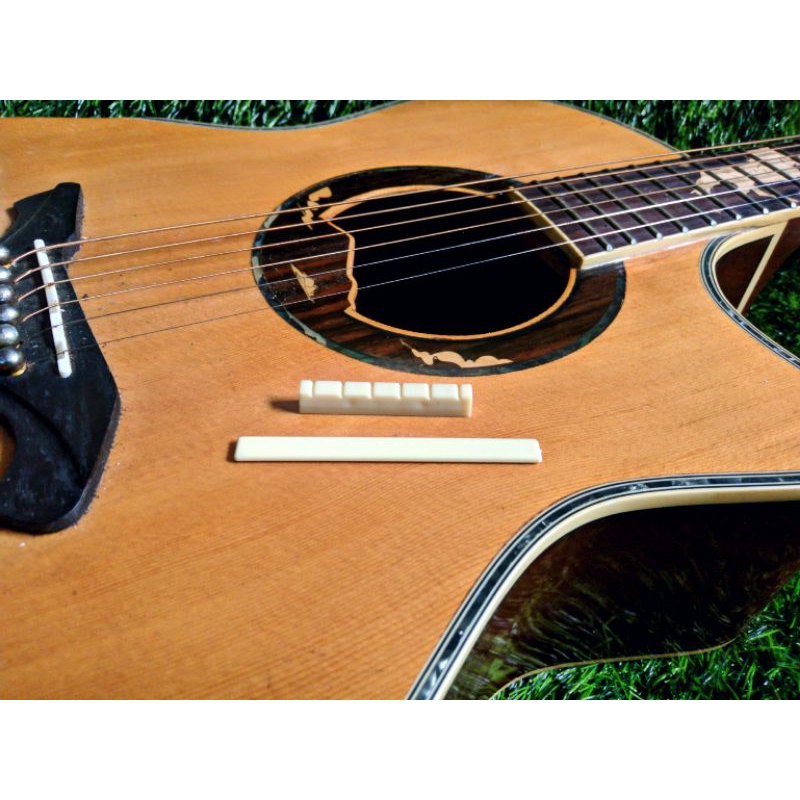 Jual Sepasang Saddle Dan Nut Gitar Akustik Classic Nylon Murah | Shopee ...