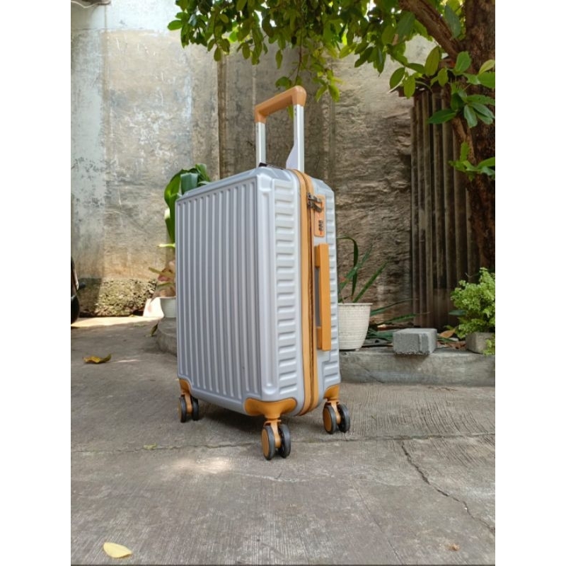 Jual KOPER FIBER 20 INCH CABIN SIZE - EDMUNDO 6608 | Shopee Indonesia