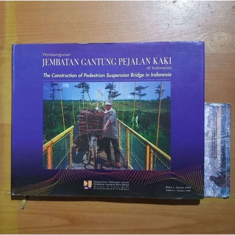 Jual Buku Pembangunan Jembatan Gantung Pejalan Kaki Di Indonesia | Shopee Indonesia