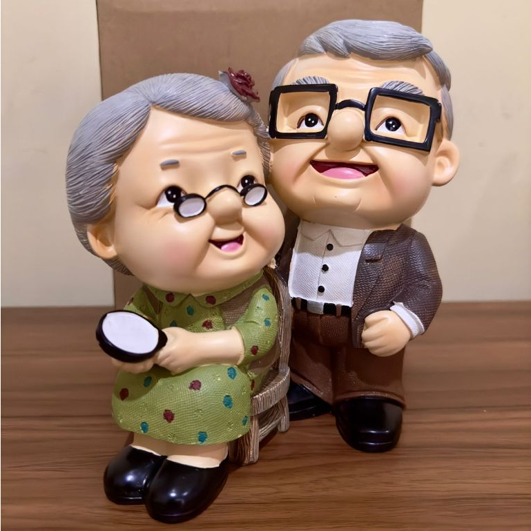 Jual Celengan Resin Kakek Nenek Film Up | Shopee Indonesia