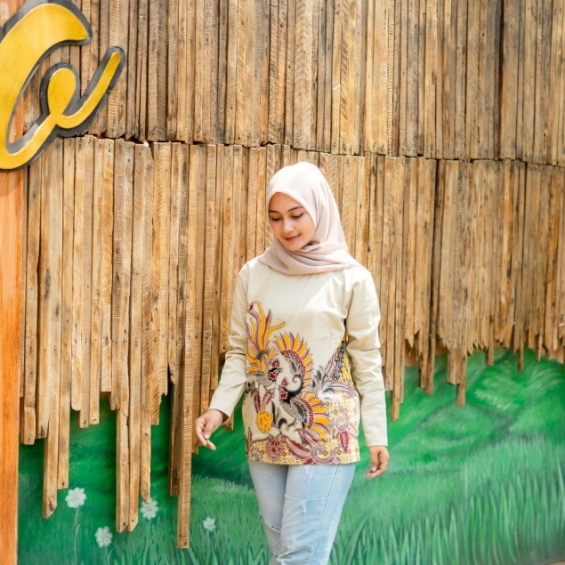 Jual KLAMBEN Kaos Lengan Panjang Batik Dewasa Premium Peksi Kawung Coklat Susu | Shopee Indonesia