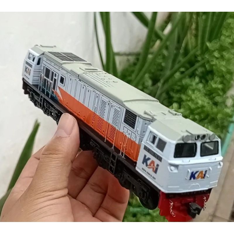 Jual miniatur lokomotif CC 206 kereta api cc 206 skala HO | Shopee Indonesia