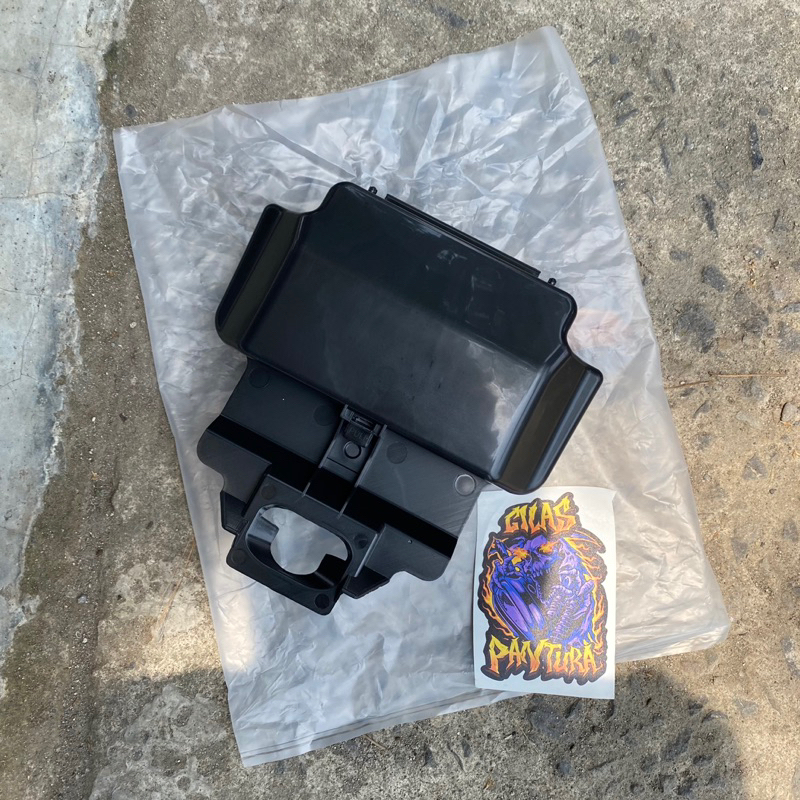 Jual Tempat Toolbox Toolkit Tempat Kunci Bagasi Bawah Jok Motor Honda ...