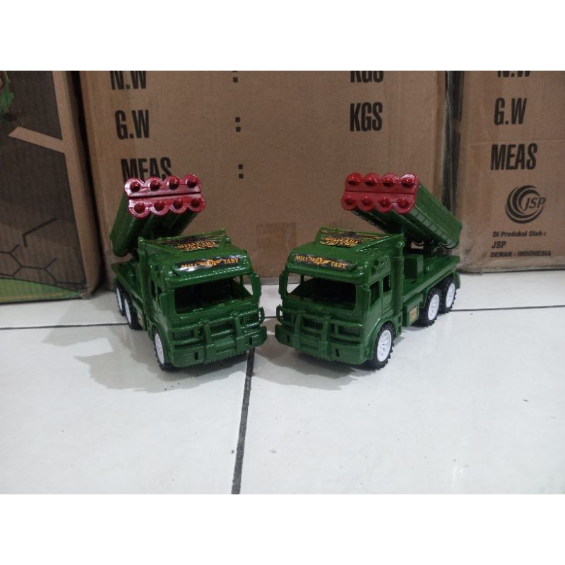Jual Mainan Mobil Truk perang Tentara pembawa roket bisa Pullback IM ...