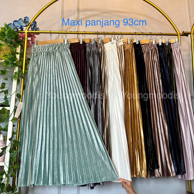 Jual youngmoodis Velma skirt rok prisket bahan velvet beludru | Shopee ...