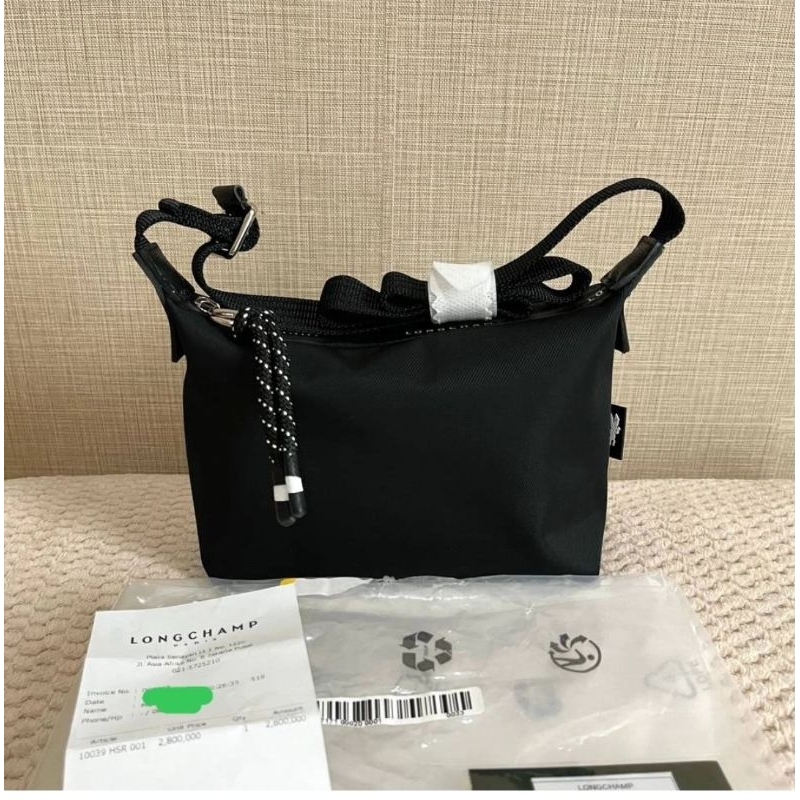 Jual NEW) LC Energy slingbag Black | Shopee Indonesia
