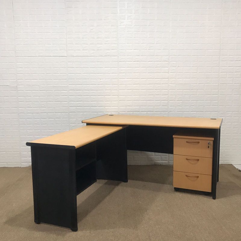 Jual Meja kerja manager meja kantor bentuk L merk AURA | Shopee Indonesia