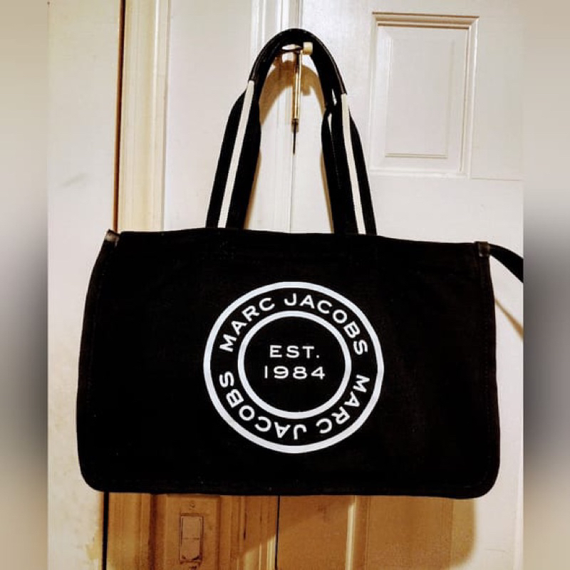 Jual Marc Jacobs Signet Canvas Tote Bag Black AUTHENTIC | Shopee Indonesia