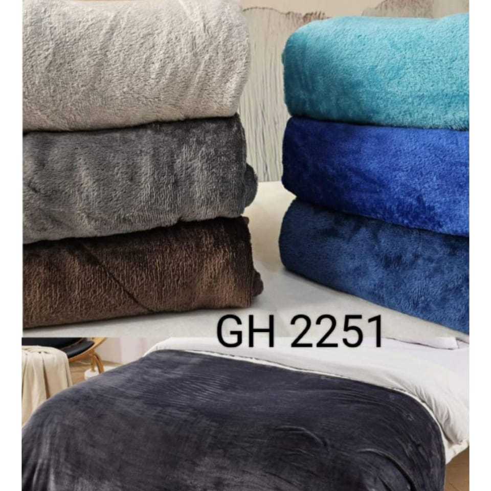 Jual Selimut Polos Super Lembut 150x200 cm Halus dan Menghangatkan ...