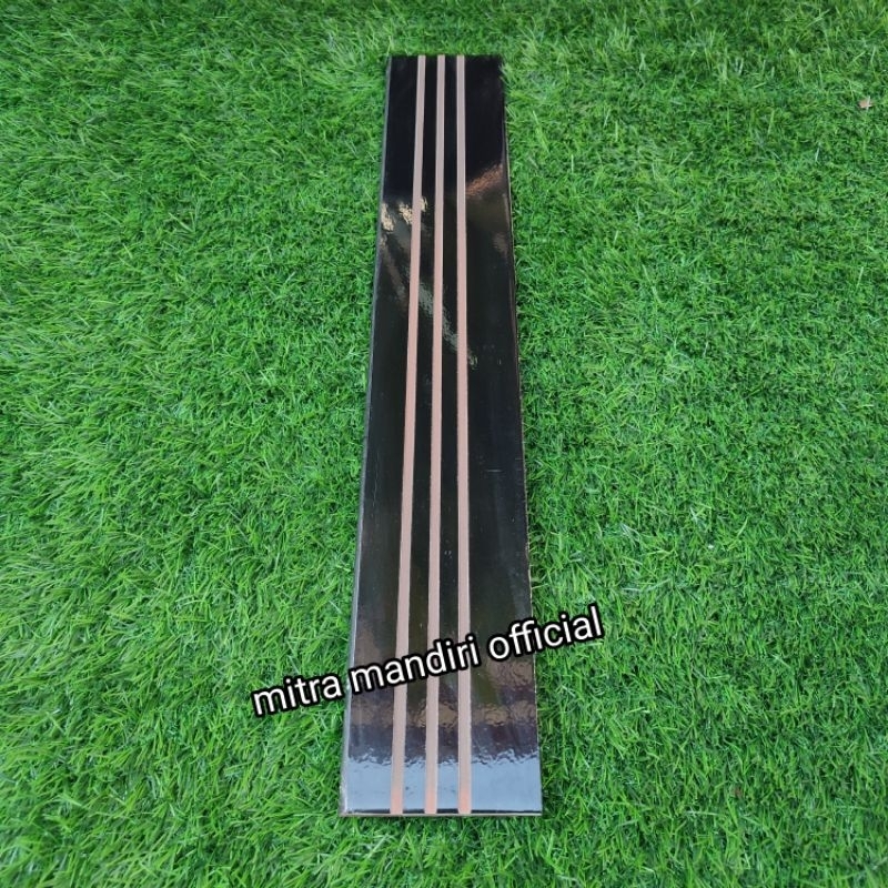 Jual List plint keramik 10x60 hitam polos / black stepnosing | Shopee ...