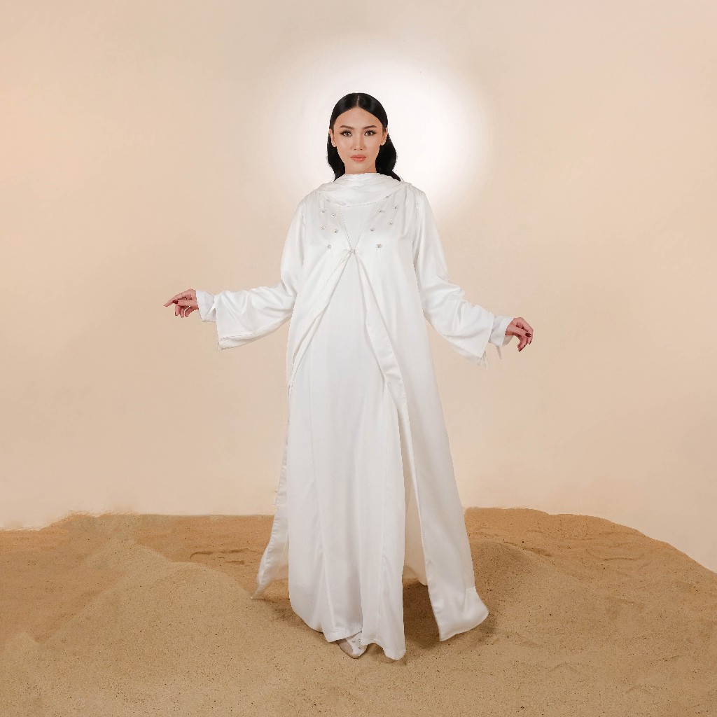 Jual CEKHAS - SAVANNAH Annisa Outer Silk White | Shopee Indonesia