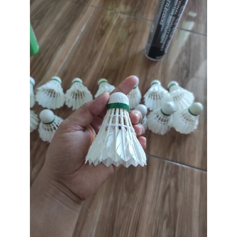 Jual (1 Slop) Shuttlecocks bekas / kock 2nd second / bagus mulus ...