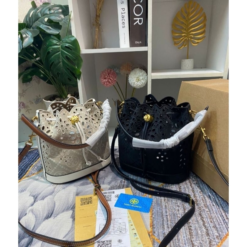 Jual MONOGRAM EYELET BUCKET DOUBLE BOX | Shopee Indonesia