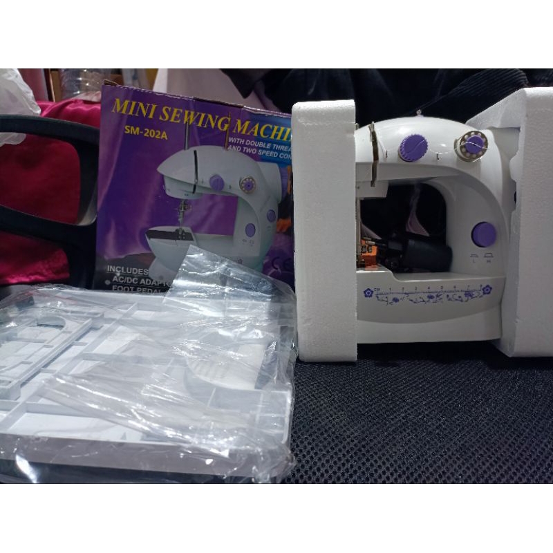 Jual Mesin Jahit Mini Portable fhsm-202 / SM-202A - Mini sewing machine ...