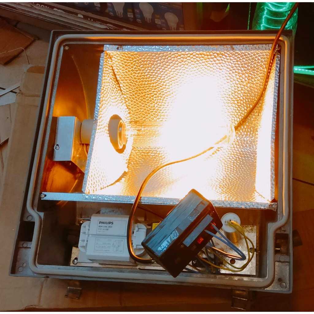 Jual LAMPU SON-T 400WATT PHILIPS LAMPU SOROT SONT 400W | Shopee Indonesia