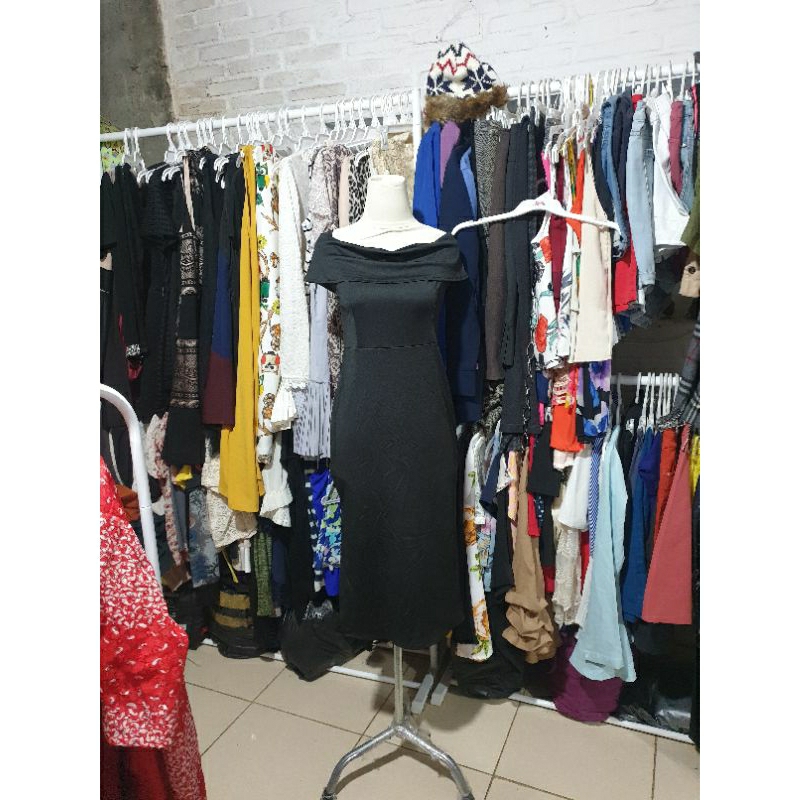 Jual Maxi sabrina body suit dress 7/8 hitam pekat | Shopee Indonesia