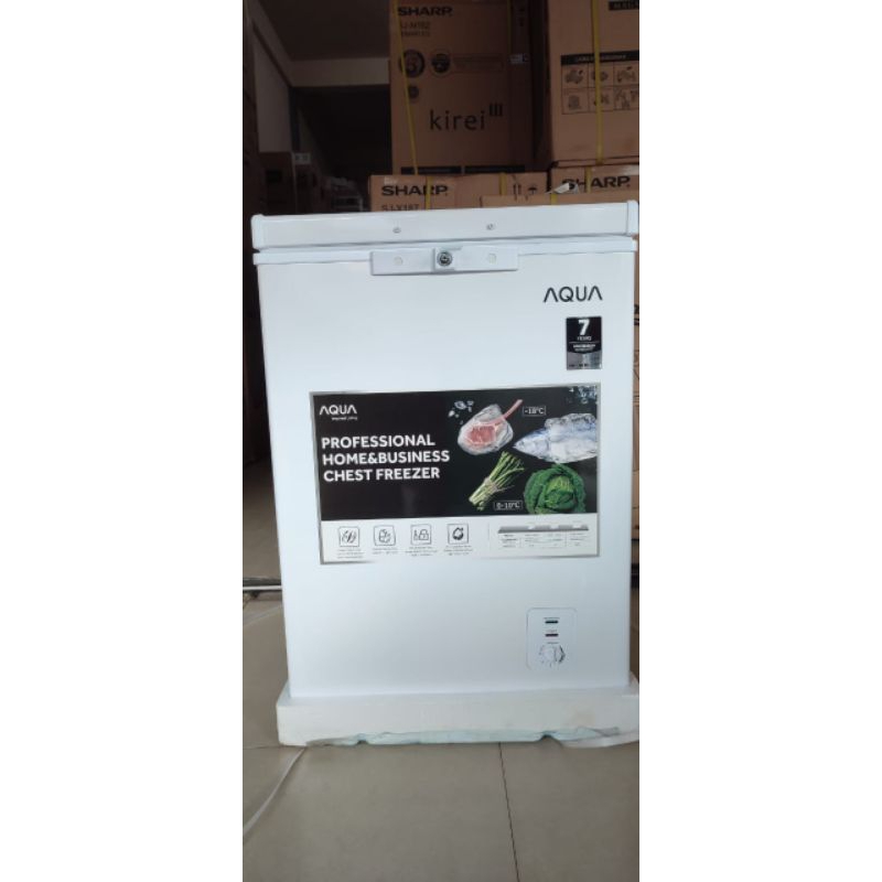 Jual KHUSUS PALEMBANG CHEST FREEZER COOLER BOX FREEZER AQUA SANYO 100 ...