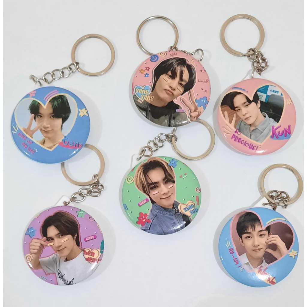 Jual freebies Gantungan kunci Kpop WAYV /Freebies Ganci WayV/bisa custom (freebies,merchandise ...