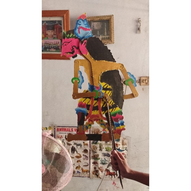 Jual wayang kulit kertas karton mainan,hiasan dinding tokoh surtayu ...