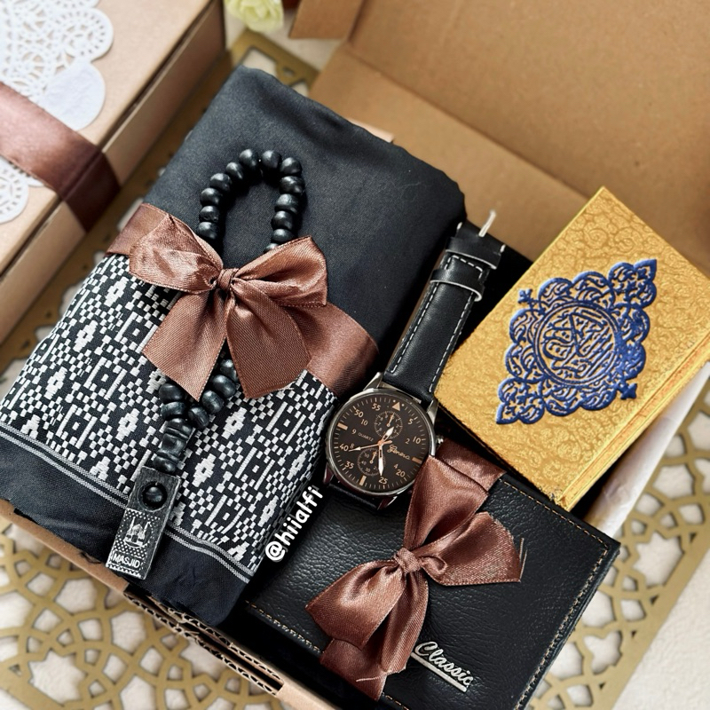 Jual Hampers Paket Ali Sarung Tasbih Peci Al Qur'an Jam Tangan Sajadah ...