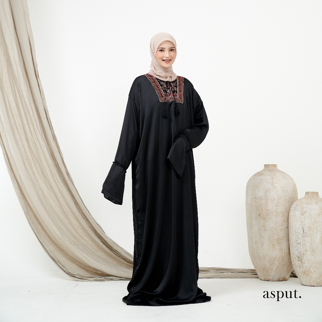 Jual ASPUT - Etnik Pom-Pom Mukena Abaya Travel Series by Hawaria ...