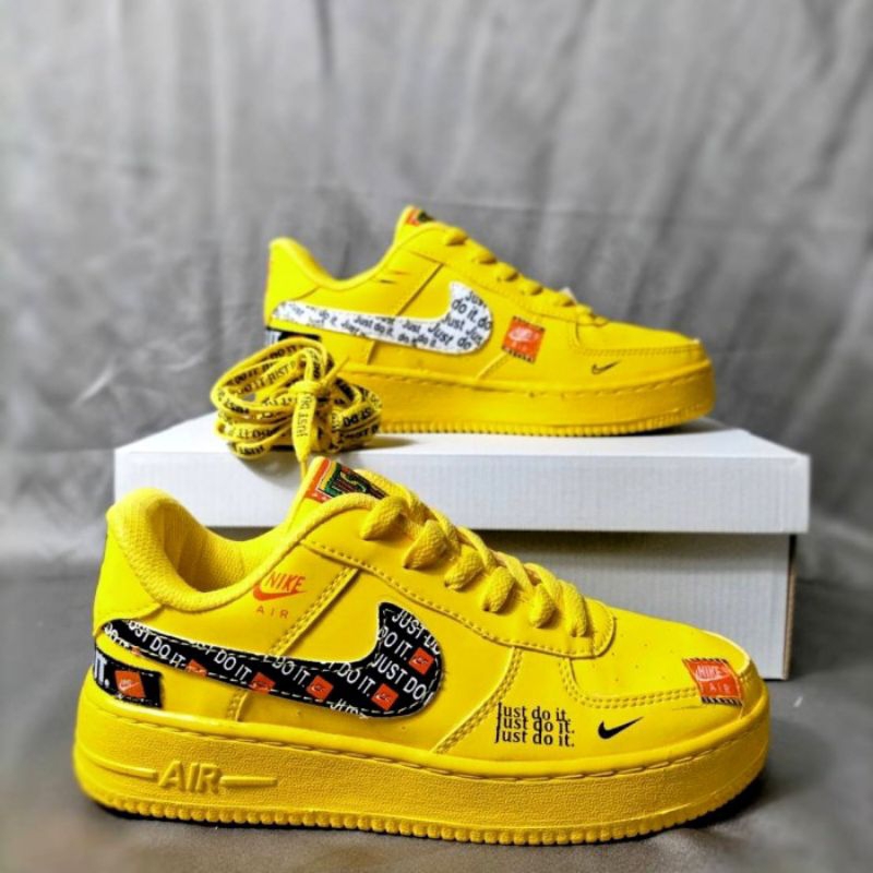 Jual Sepatu N!k3 Pria Wanita Just Do It Kuning Gaya Muda Sekolah ...