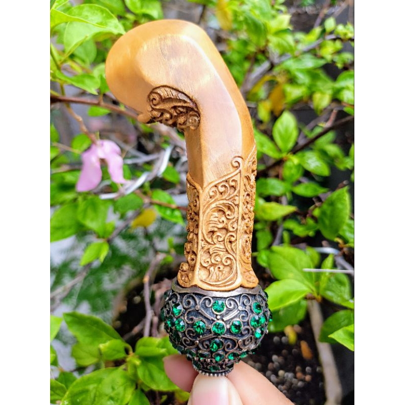 Jual Deder atau gagang keris kayu cendana ukir makoro lengkap mendak ...