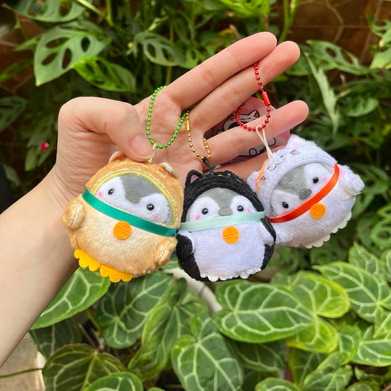 Jual KOUPEN CHAN - koupenchan pengoo keyring penguin kitty cat set ...