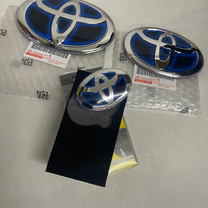 Jual Emblem Hybrid Toyota Voxy logo glossy glass look JDM | Shopee ...