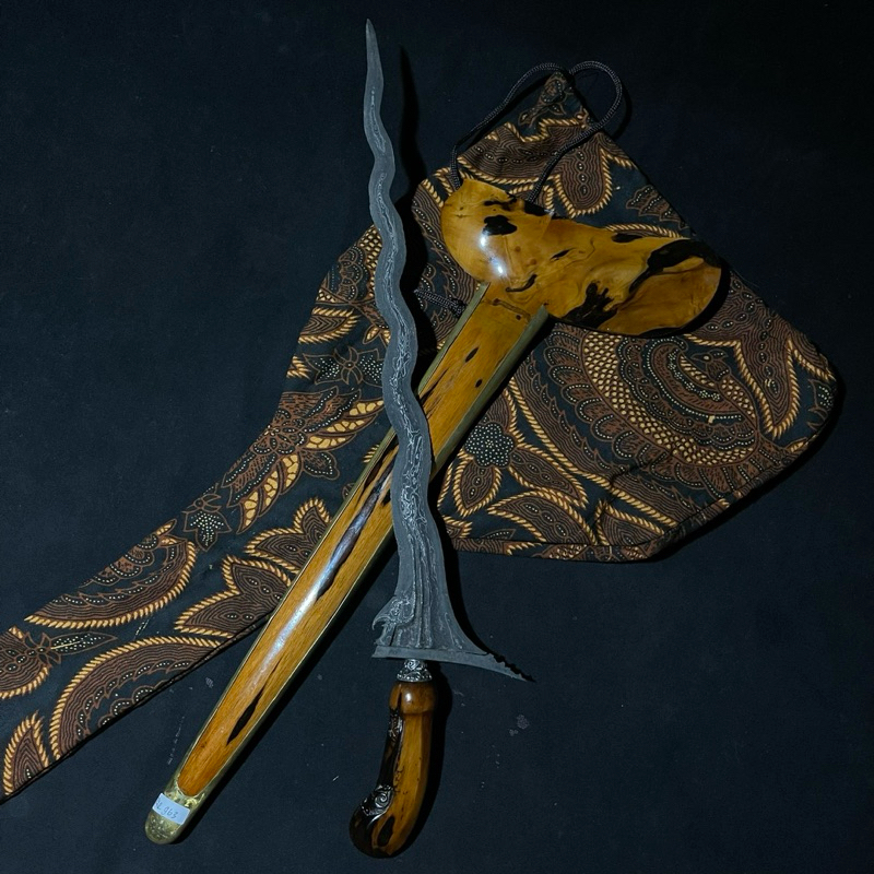 Jual Keris Luk 11 Carito Keprabon Pamor Beras Wutah Tangguh Mataram ...