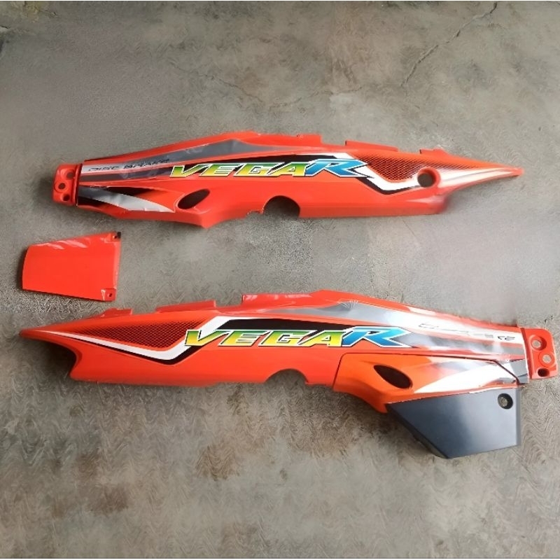 Jual COVER BODI BELAKANG + BOX AKI YAMAHA VEGA R LAMA WARNA ORANGE PLUS ...