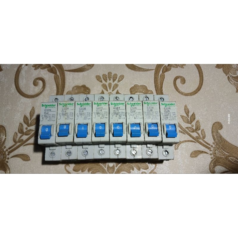 Jual MCB PLN SCHNEIDER 1pas mulai 2a , 4a, 6a, 10a, 16a, 20 ,32a ...