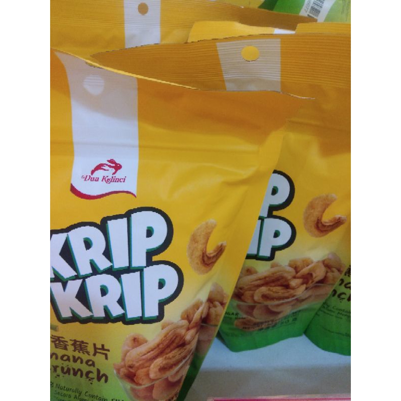 Jual Krip Krip Banana Crunch chips Dua kelinci (80gr) | Shopee Indonesia