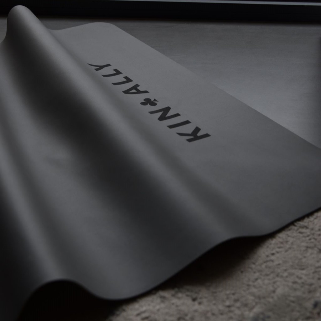 Jual Kin + Ally GripPRO Yoga Mat - Travel 1.5mm | Shopee Indonesia