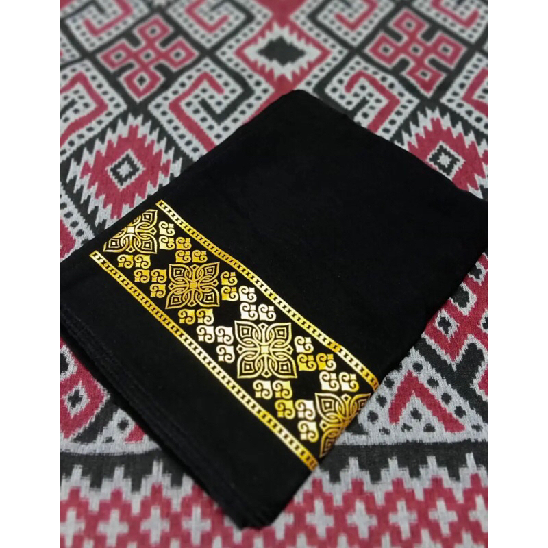 Jual SARUNG HITAM TORAJA MOTIF GOLD | Shopee Indonesia