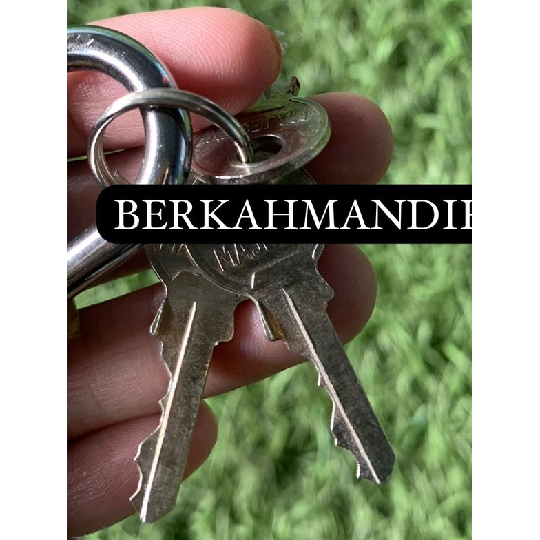 Jual Gembok Kuning Majesty 32 mm | Shopee Indonesia