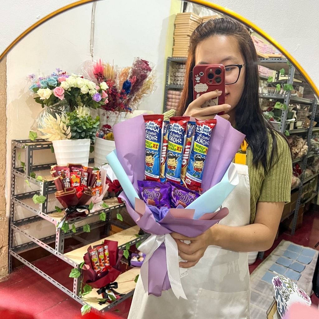 Jual buket wisuda Snack Bouquet | Buket Snack | Buket Makanan | Bucket ...